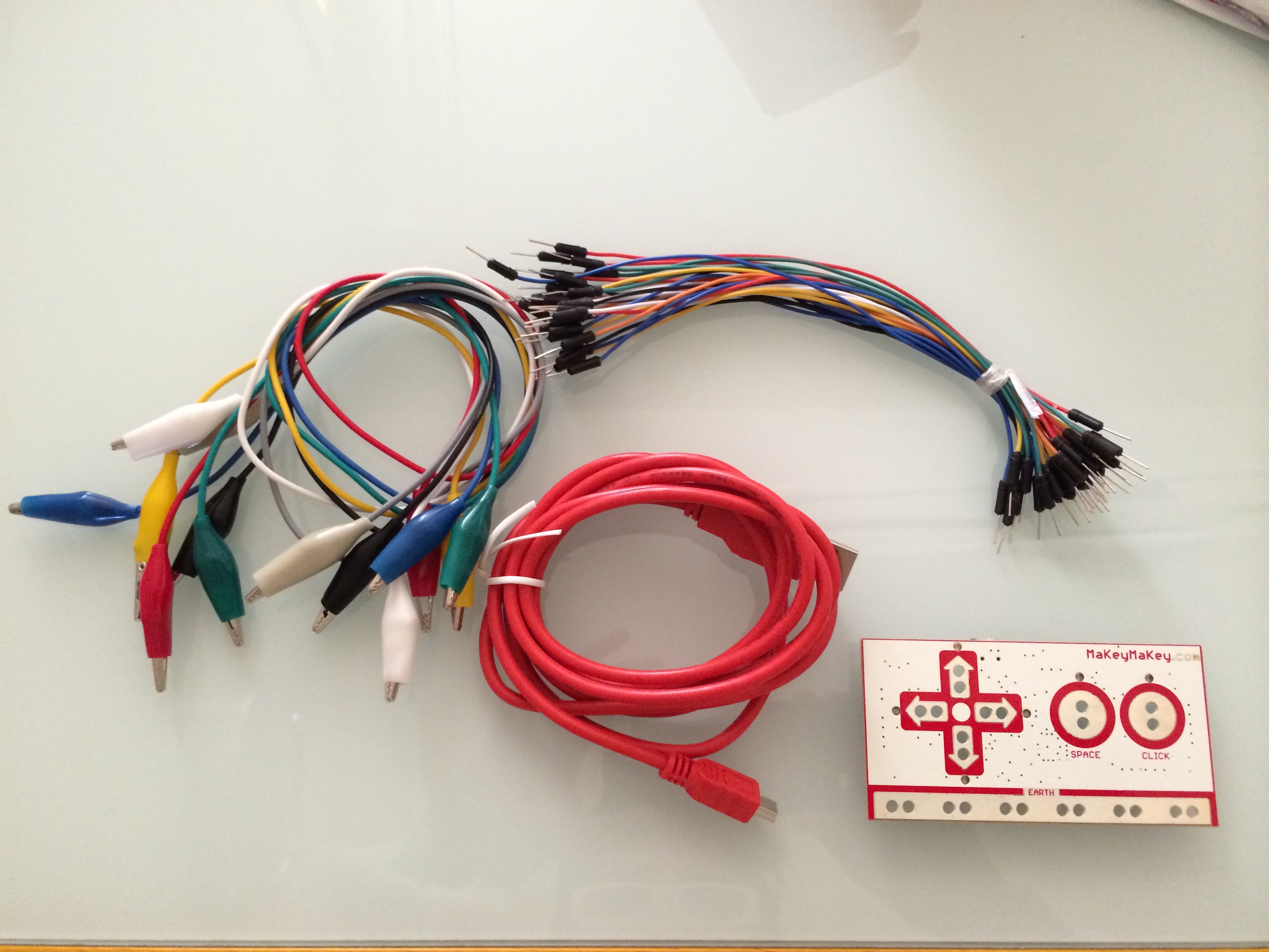 3.1.2.1. Kit Makey Makey | Aprender haciendo con Scratch 2.0. Uso en el ...